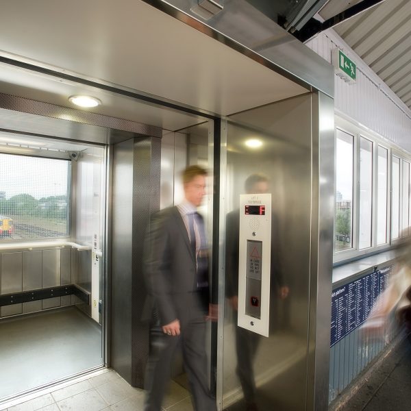 Structures, Rail - Octavius